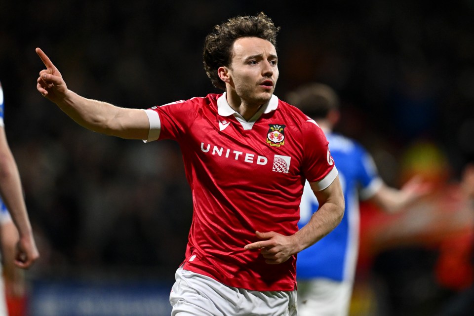 In Wrexham erhält Jay Rodriguez trotz Spielpause: £500.000 bis zur ...
