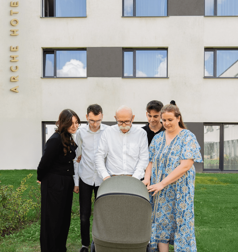 Polish businessman pays hotel guests for childbirth: details of the ...