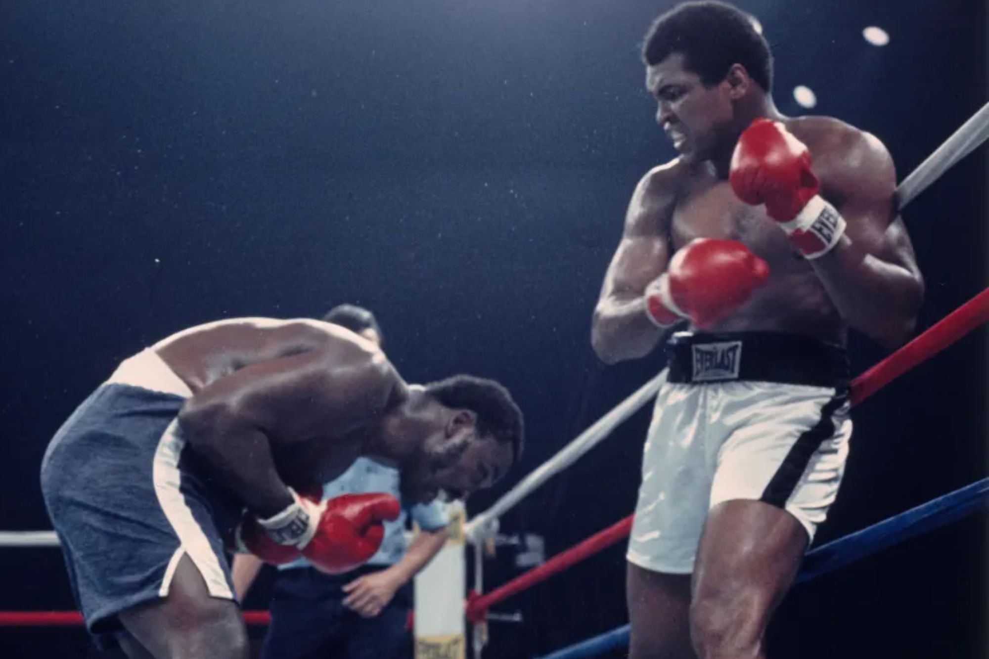 The Secret of Ali's Victory in Manila: How $200 Saved the Fight Against ...